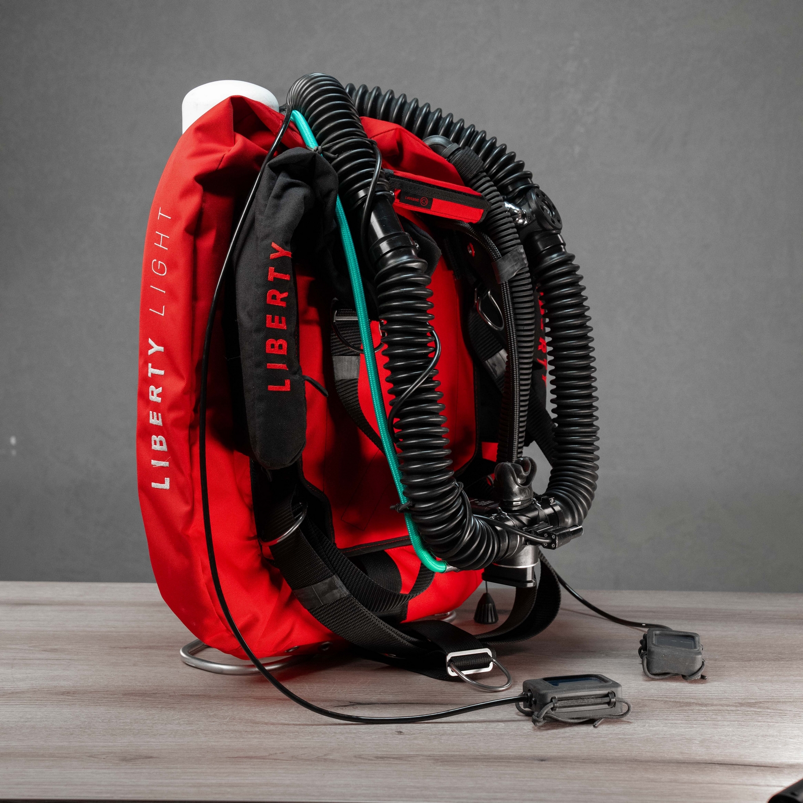 Smallest Rebreather CCR Liberty Light | Divesoft